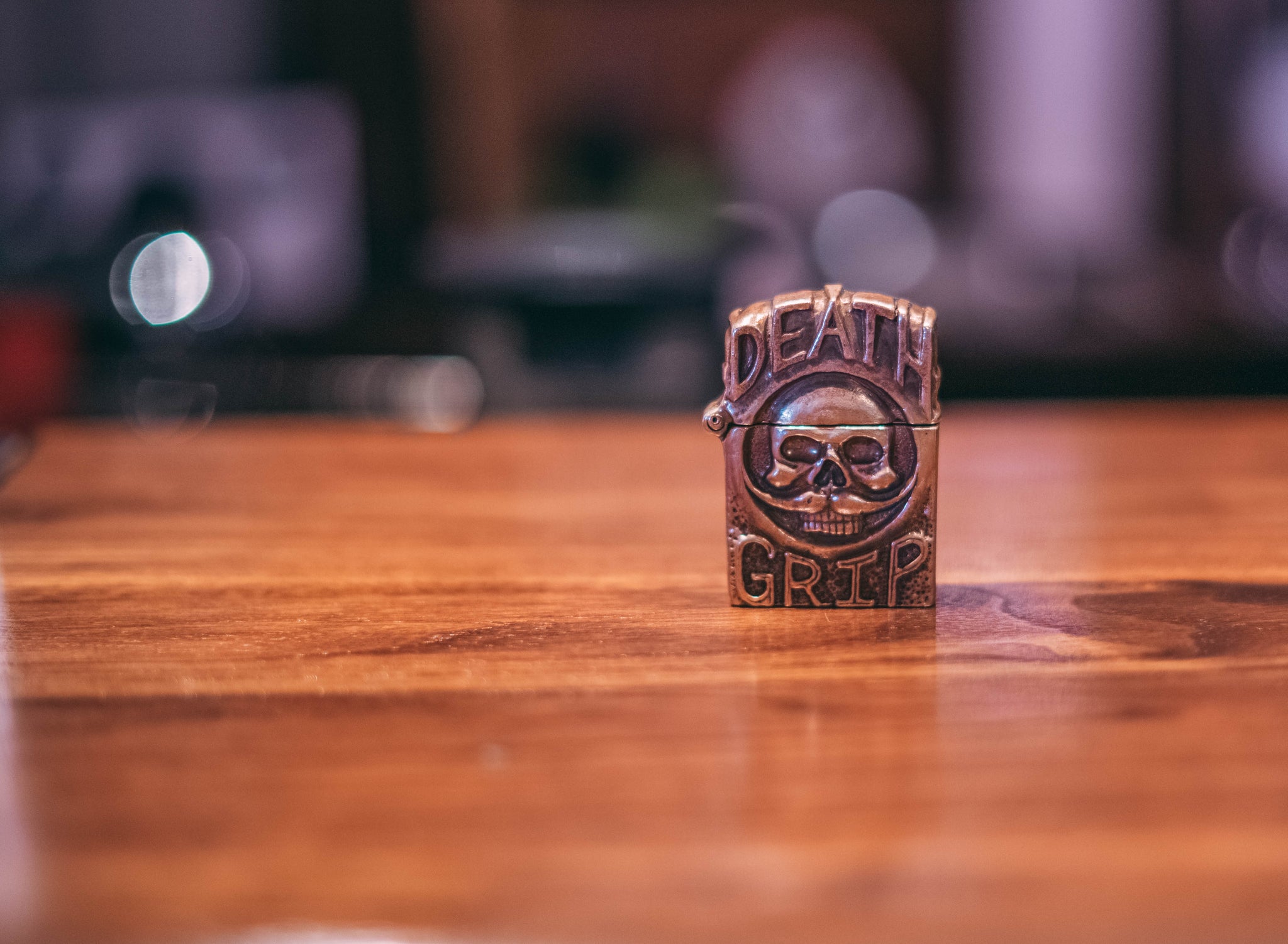 Limited Edition Bronze Skull Death Grip Lighter – Death-Grip